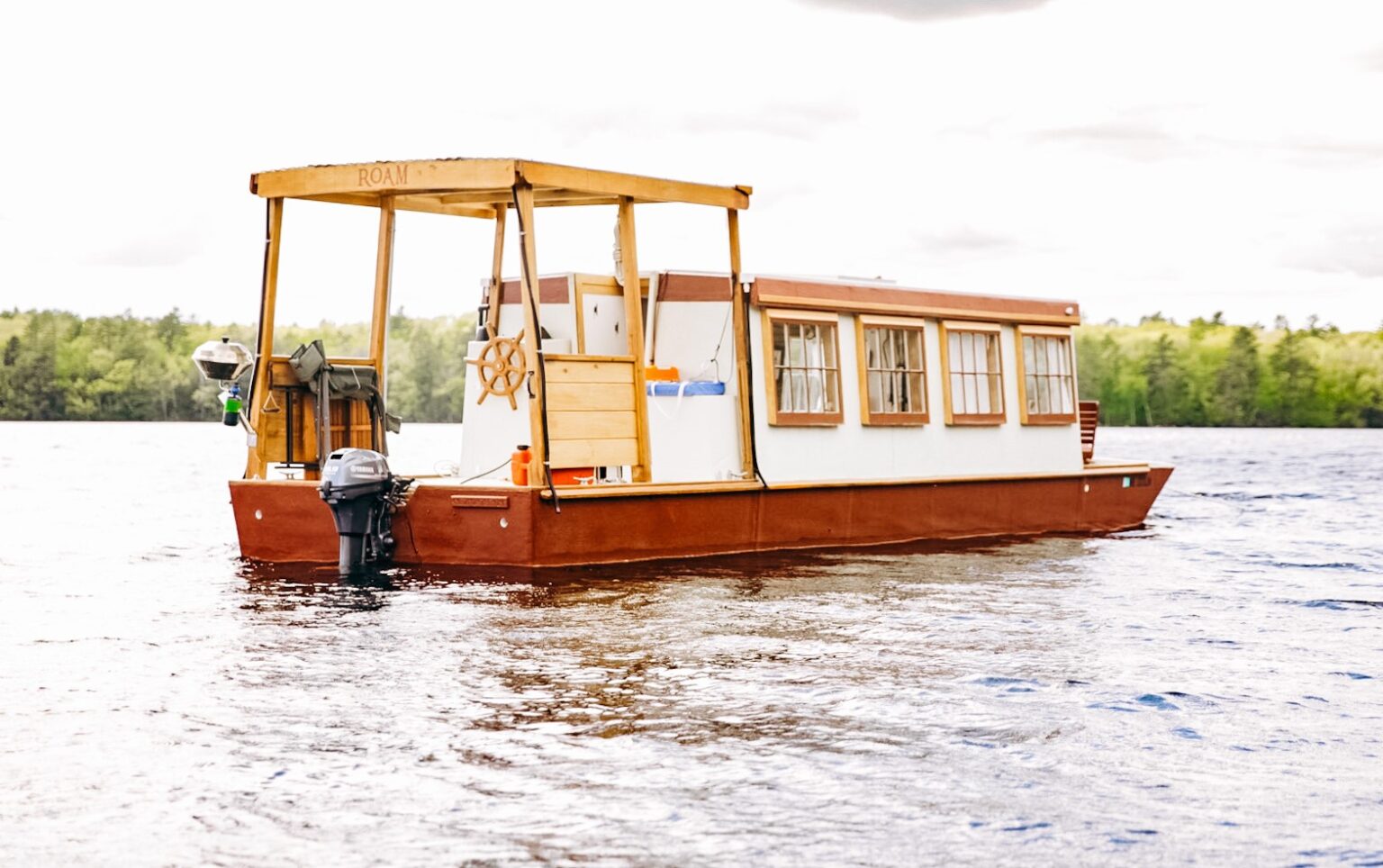 ROAM Home Page – The FLOATING NOMAD Houseboat Rentals